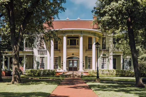 30 Unforgettable Things You Have to Do in Tyler, TX (2021 Guide)