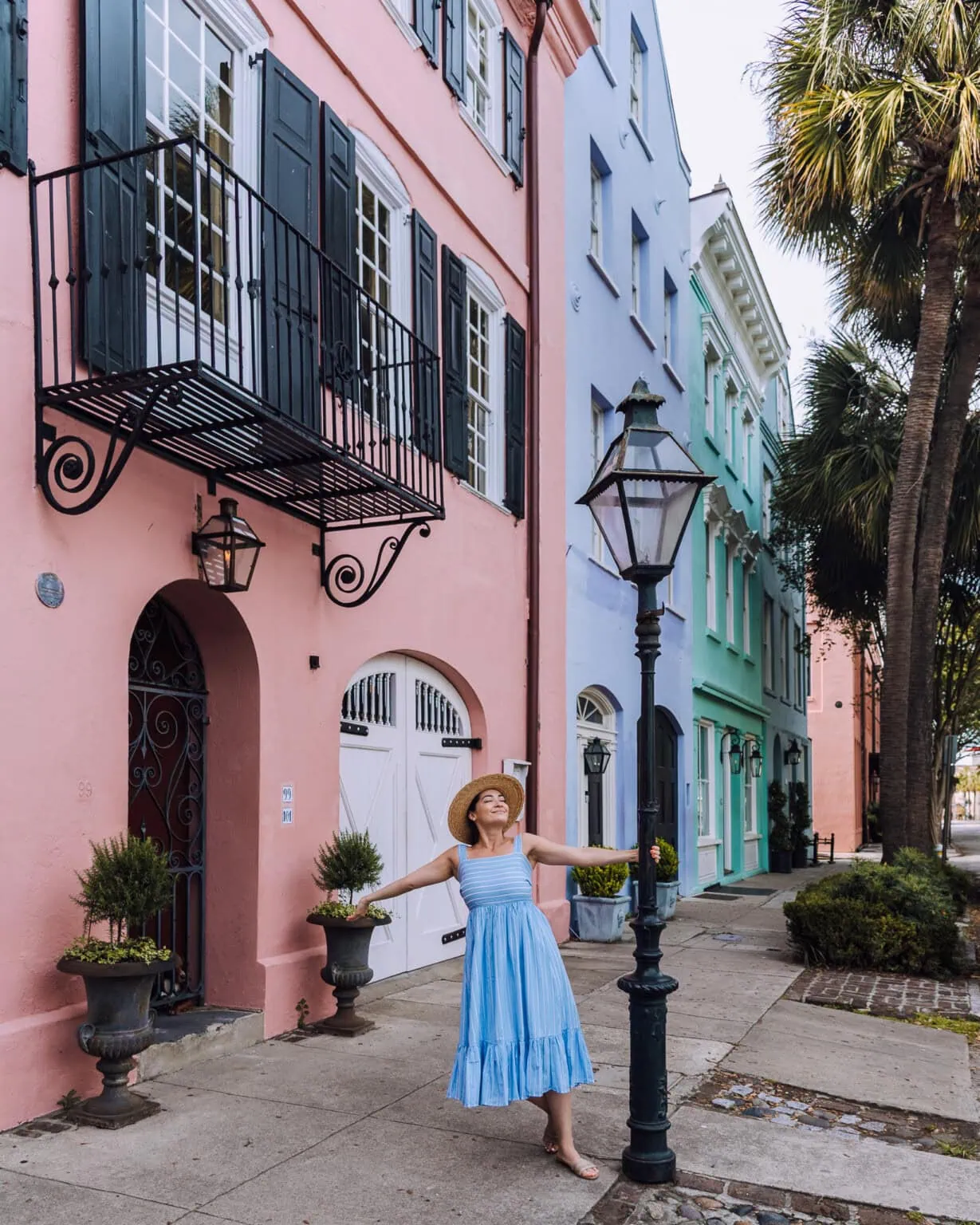 54 Instagrammable Places in Charleston with Map & Photos