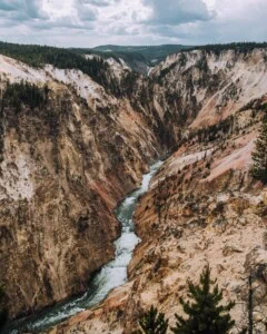 38 Best Photo Spots in Yellowstone National Park (w/ Map & Photos)