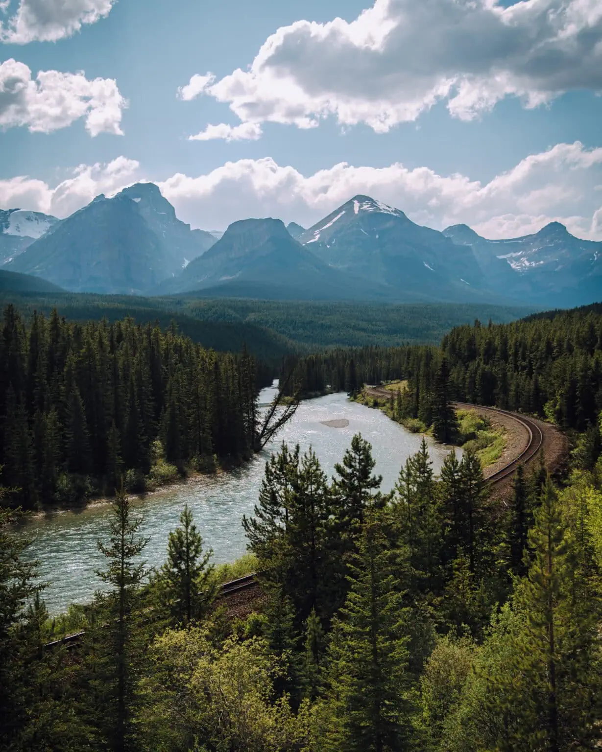 The Ultimate 3-Day Banff Itinerary (With Map & Photos!)