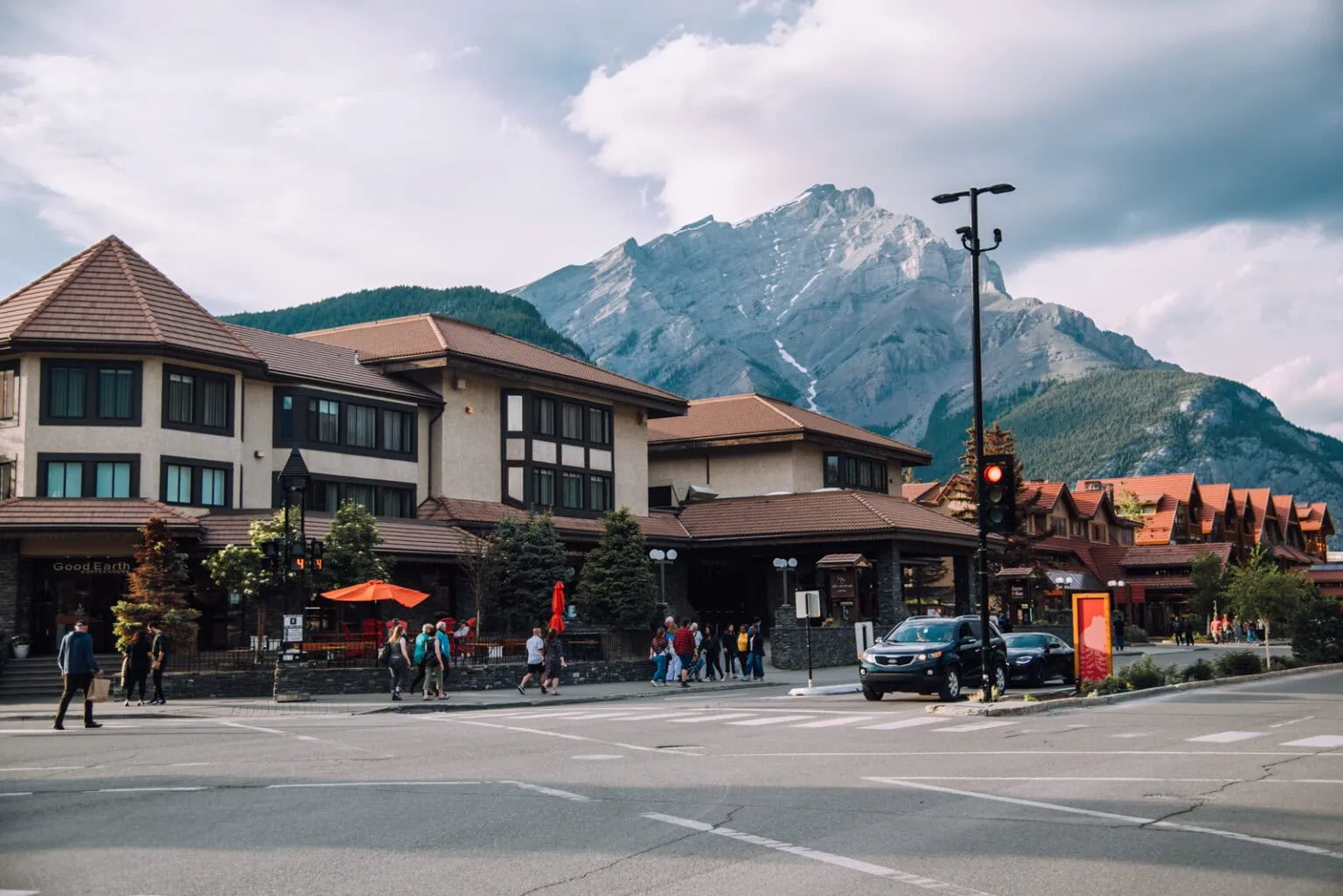The Ultimate 3-Day Banff Itinerary (With Map & Photos!)
