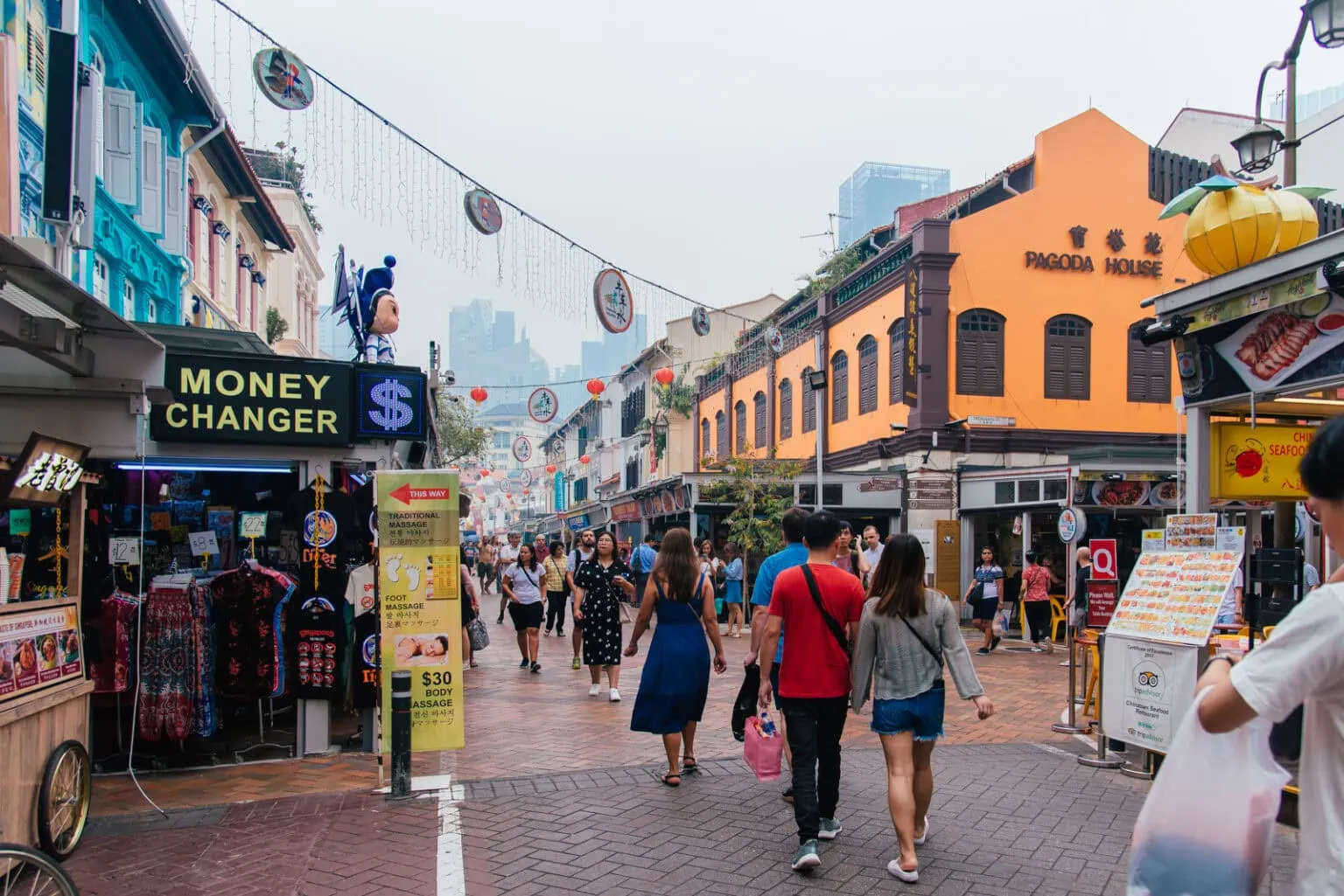 15 Things Everyone Needs to Know Before Visiting Singapore