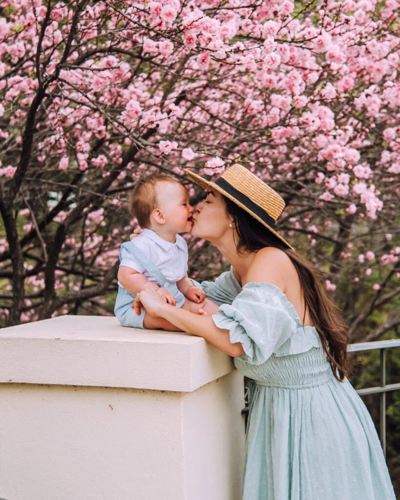 42 Unique Spring Baby Photoshoot Ideas to Try This Season
